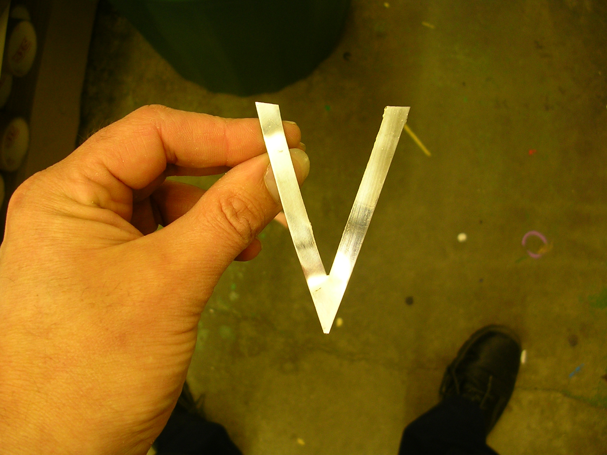 letter-v | METAL LETTERS