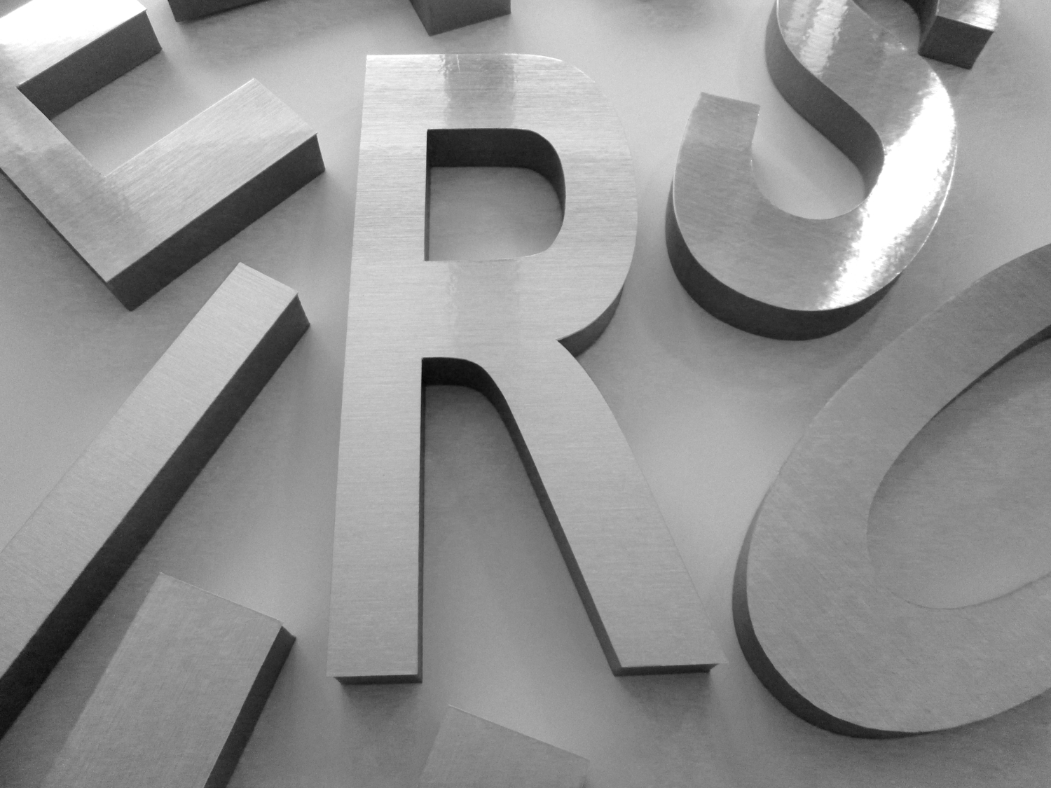 Chrome Display Letters. | METAL LETTERS